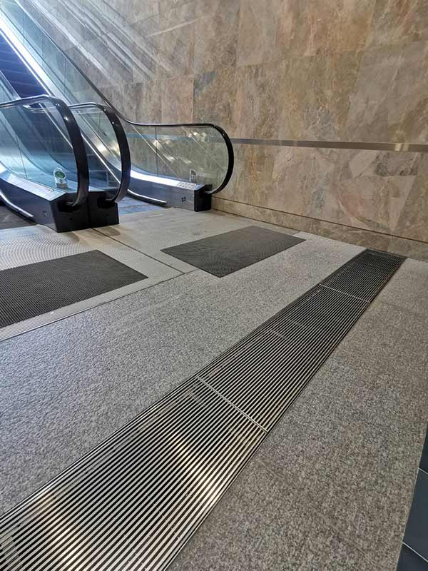 Pedestrian Drainage Grating 304 – Na Phra Lan Tunnel, Bangkok ...